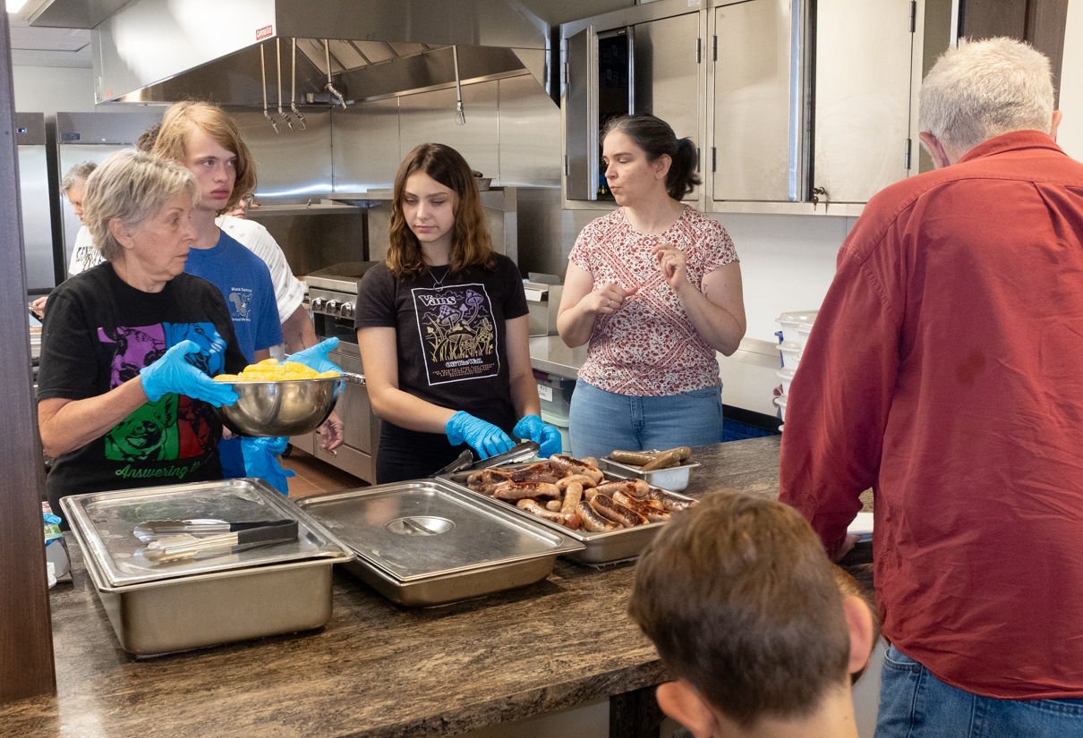 Community Meal / Free Store - Unitarian Universalist Church of Kent, Ohio